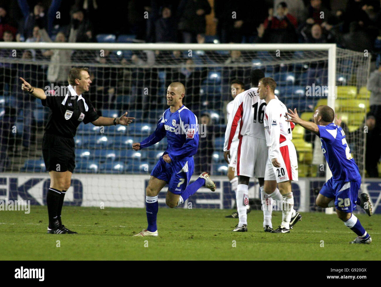 Millwall's Alan Dunne (second left) celebrates after scoring the ...