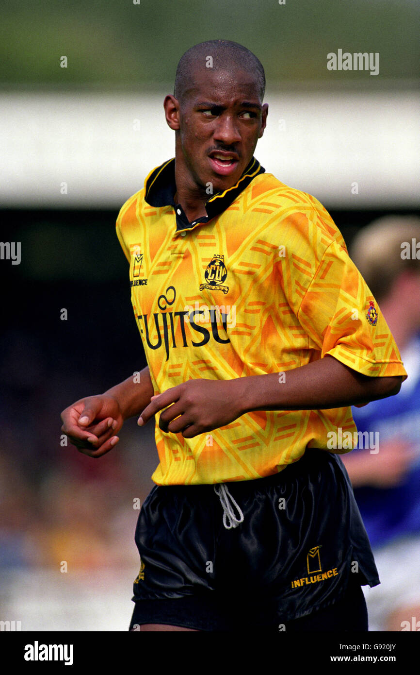 Dion dublin cambridge united hi-res stock photography and images - Alamy