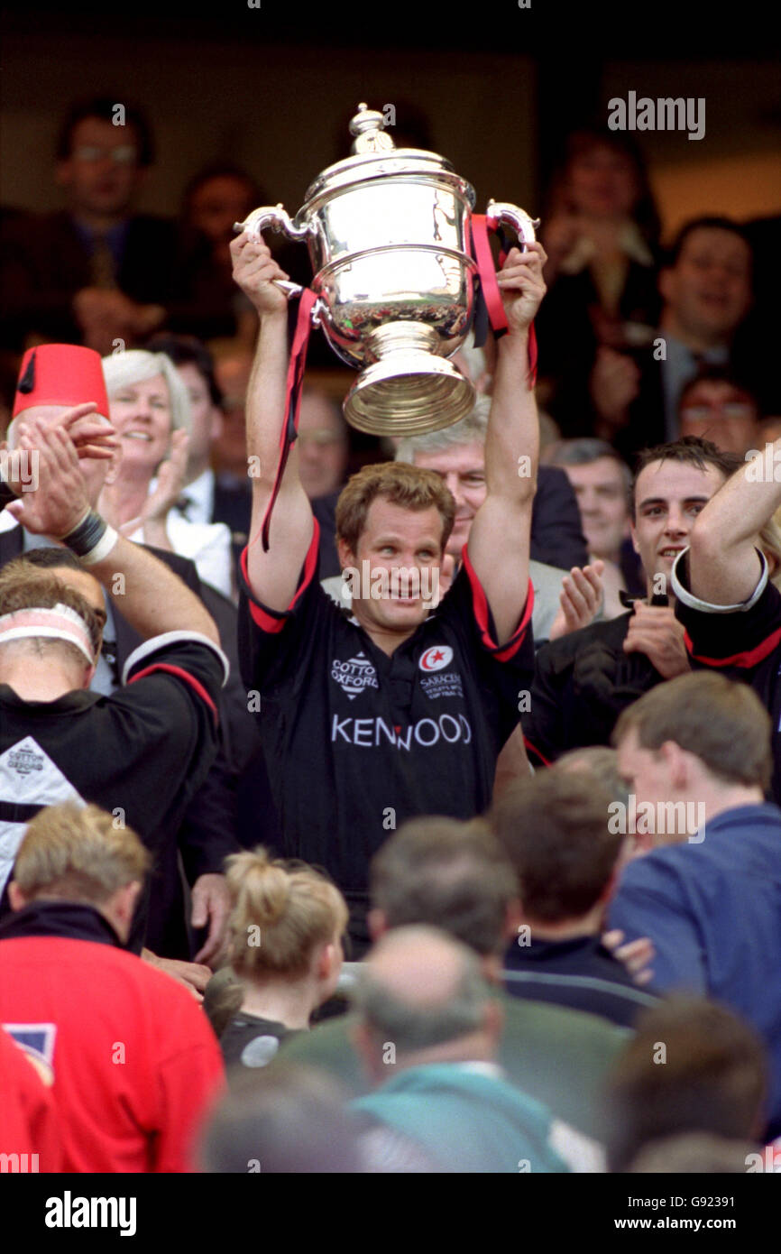Rugby Union - Tetley's Bitter Cup Final - Saracens v Wasps. Saracens ...