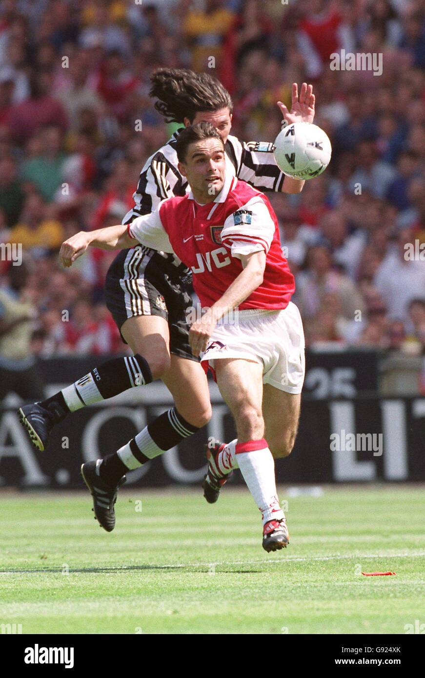 Arsenal's marc overmars hi-res stock photography and images - Alamy