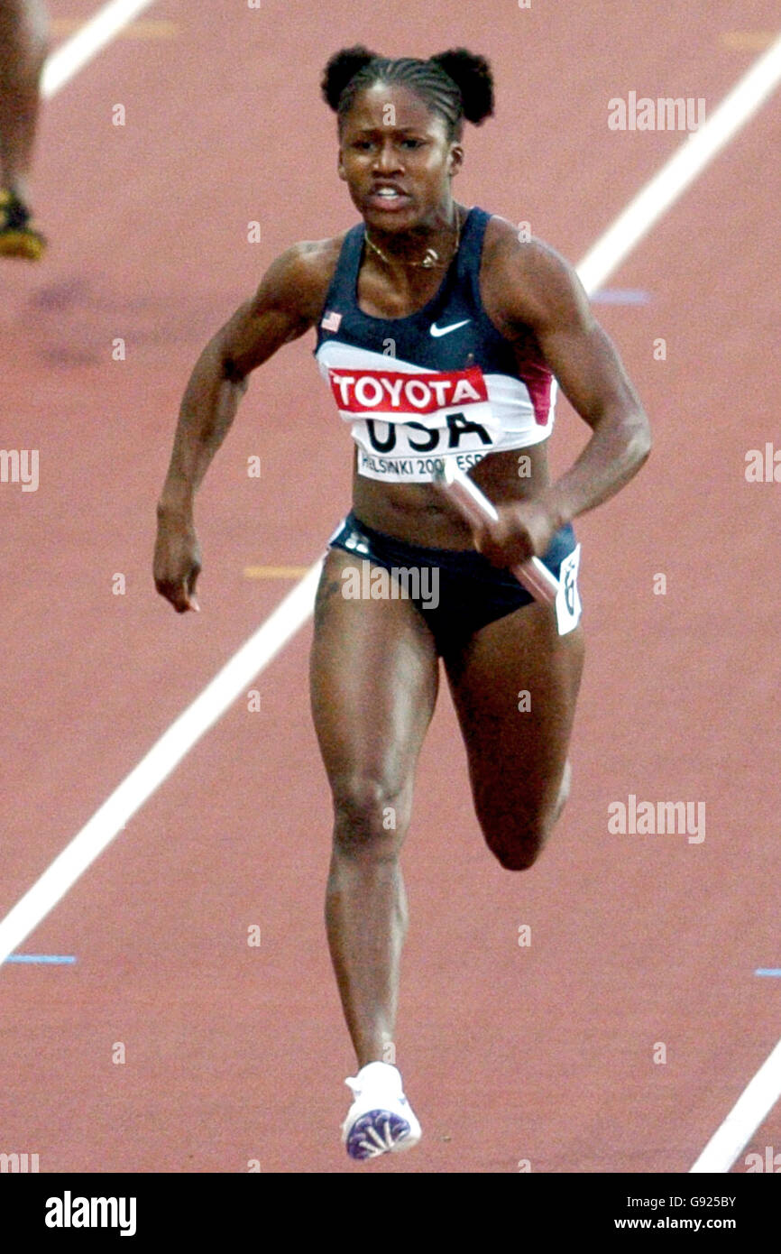 Lauryn Williams of the USA during the final of the 100m relay Stock ...