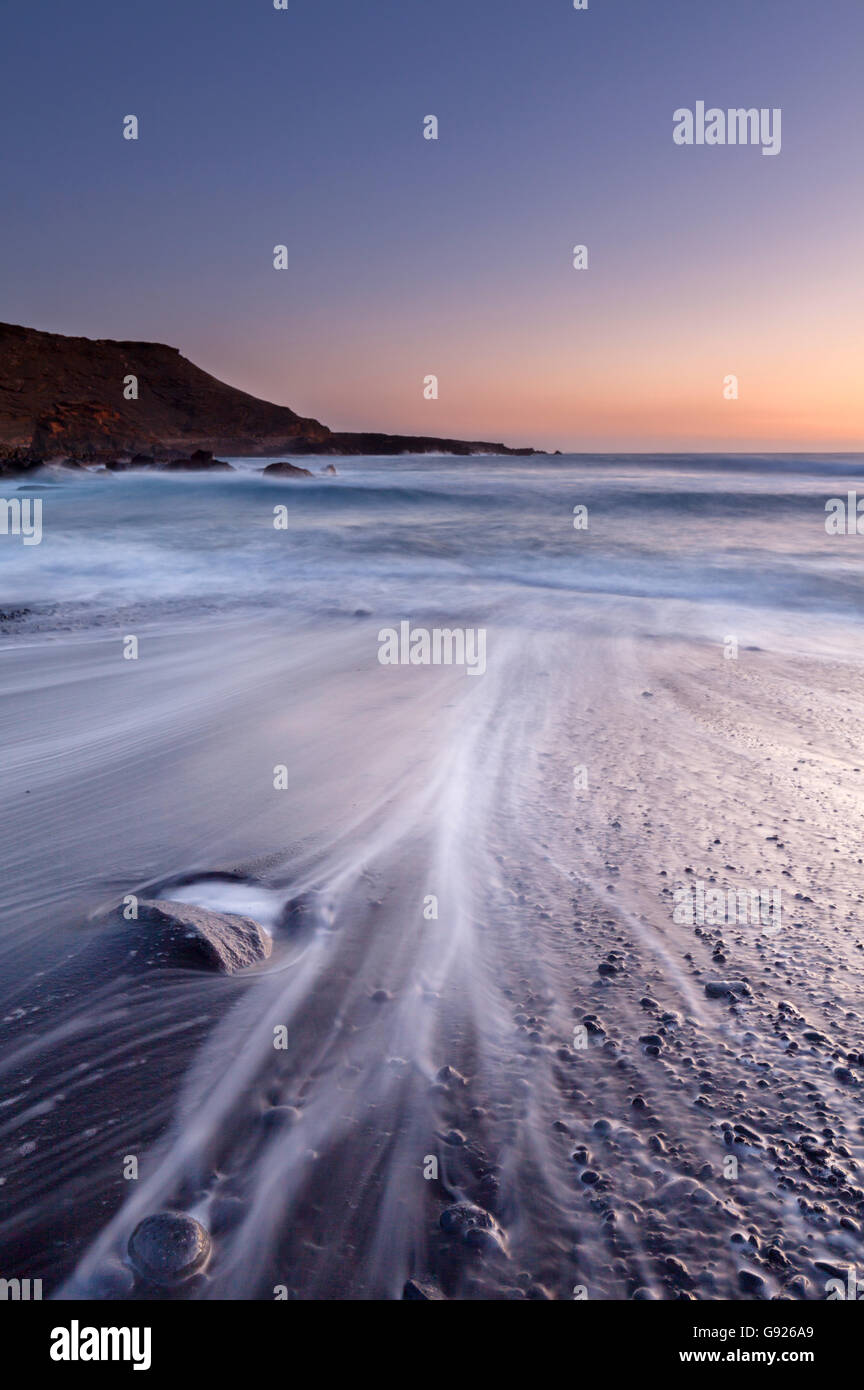 Backwash on El Golfo beach Lanzarote Stock Photo - Alamy