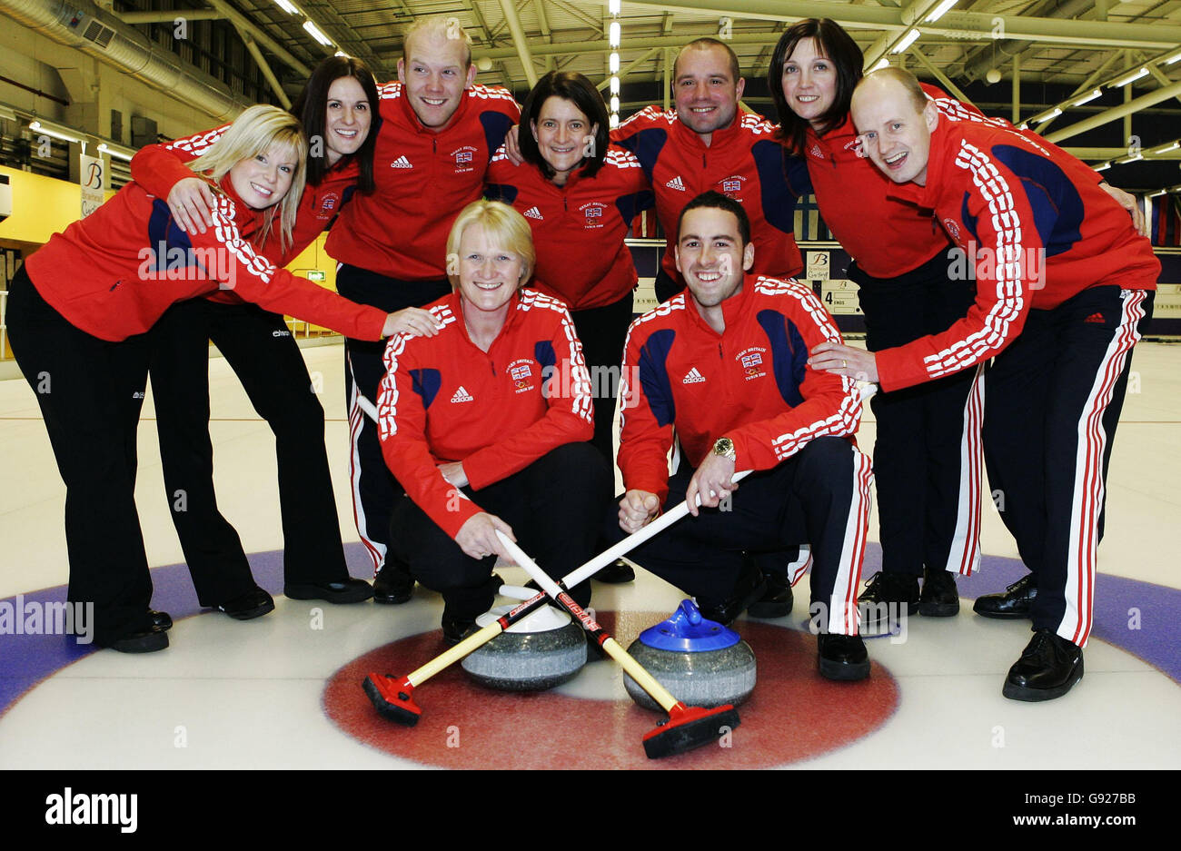 Great Britain's 2006 Turin Olympic male and female curling teams with ...