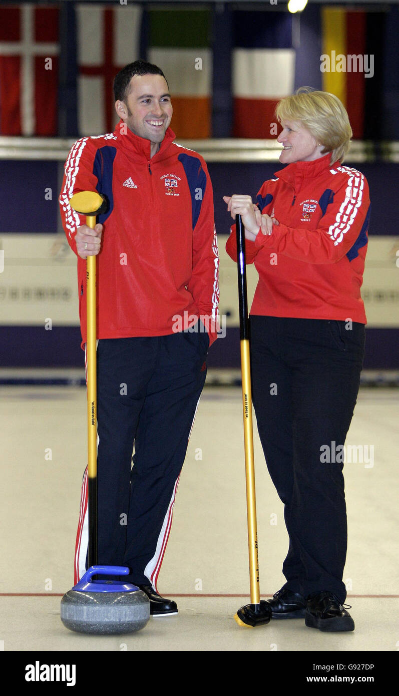 Great Britain's 2006 Turin Olympic curling team Skips Rhona Martin, and ...