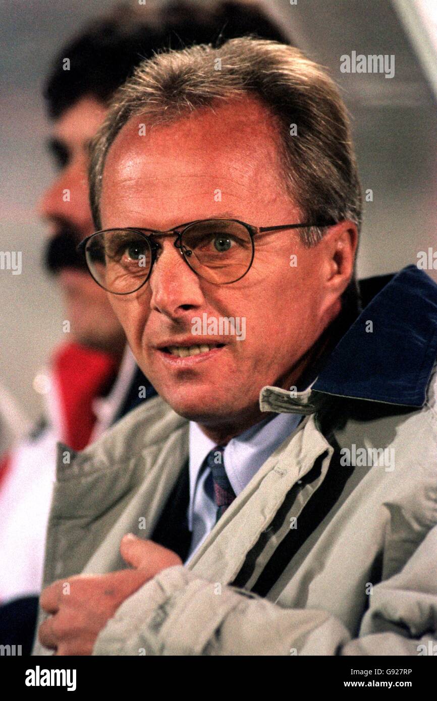 EUROPEAN SOCCER. SVEN-GORAN ERIKSSON, BENFICA manager Stock Photo - Alamy