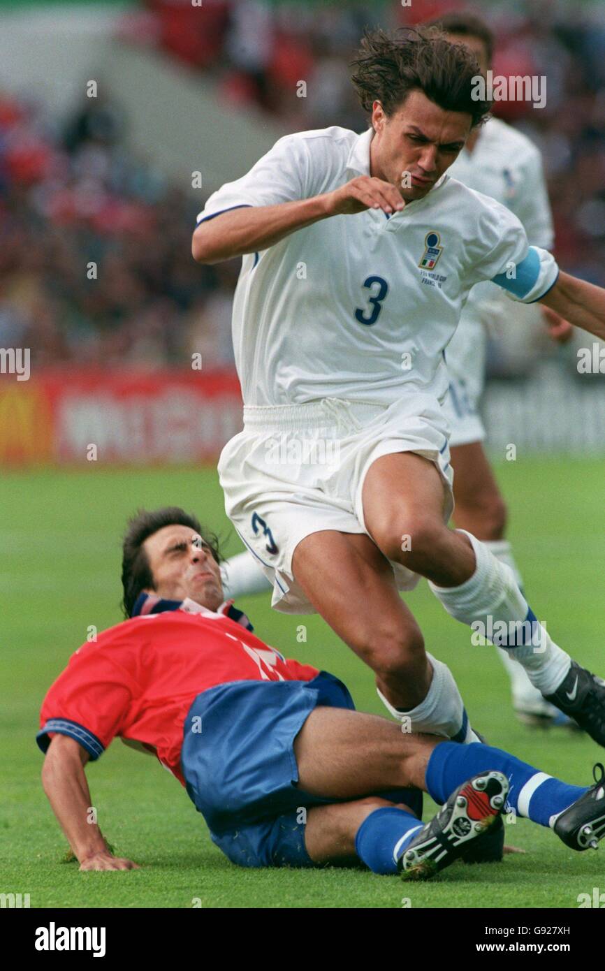 Soccer - World Cup France 98 - Group B - Italy v Chile Stock Photo - Alamy