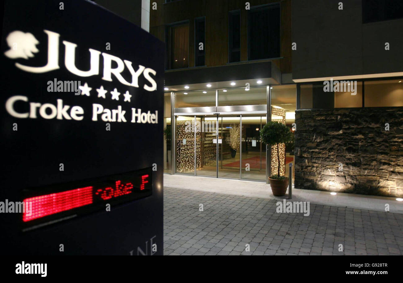 DEATH Stabbing Ireland Stock Photo - Alamy