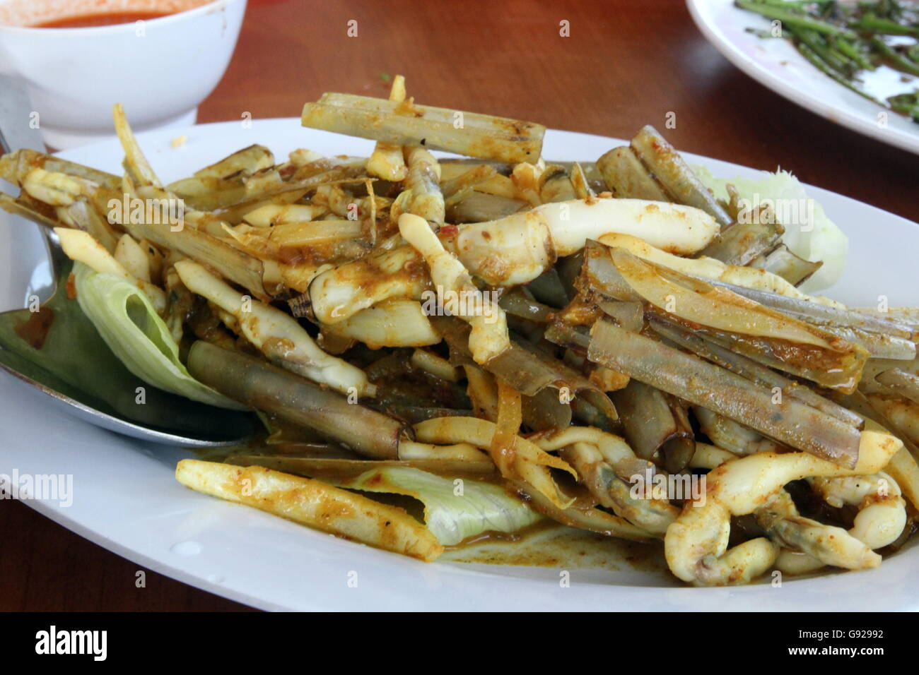 Razor clams hi-res stock photography and images - Alamy