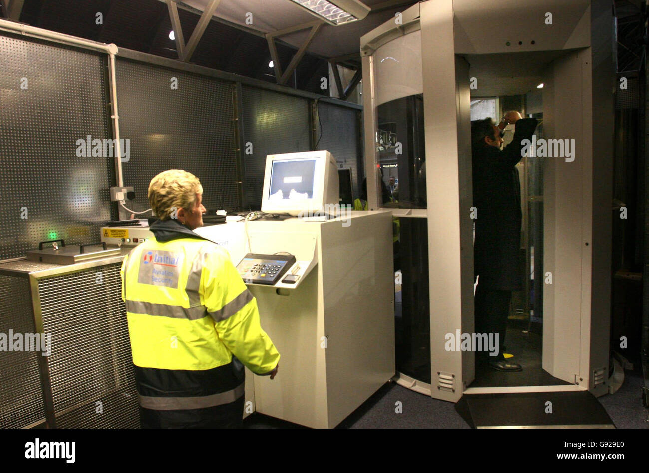 Rail security hi-res stock photography and images - Alamy