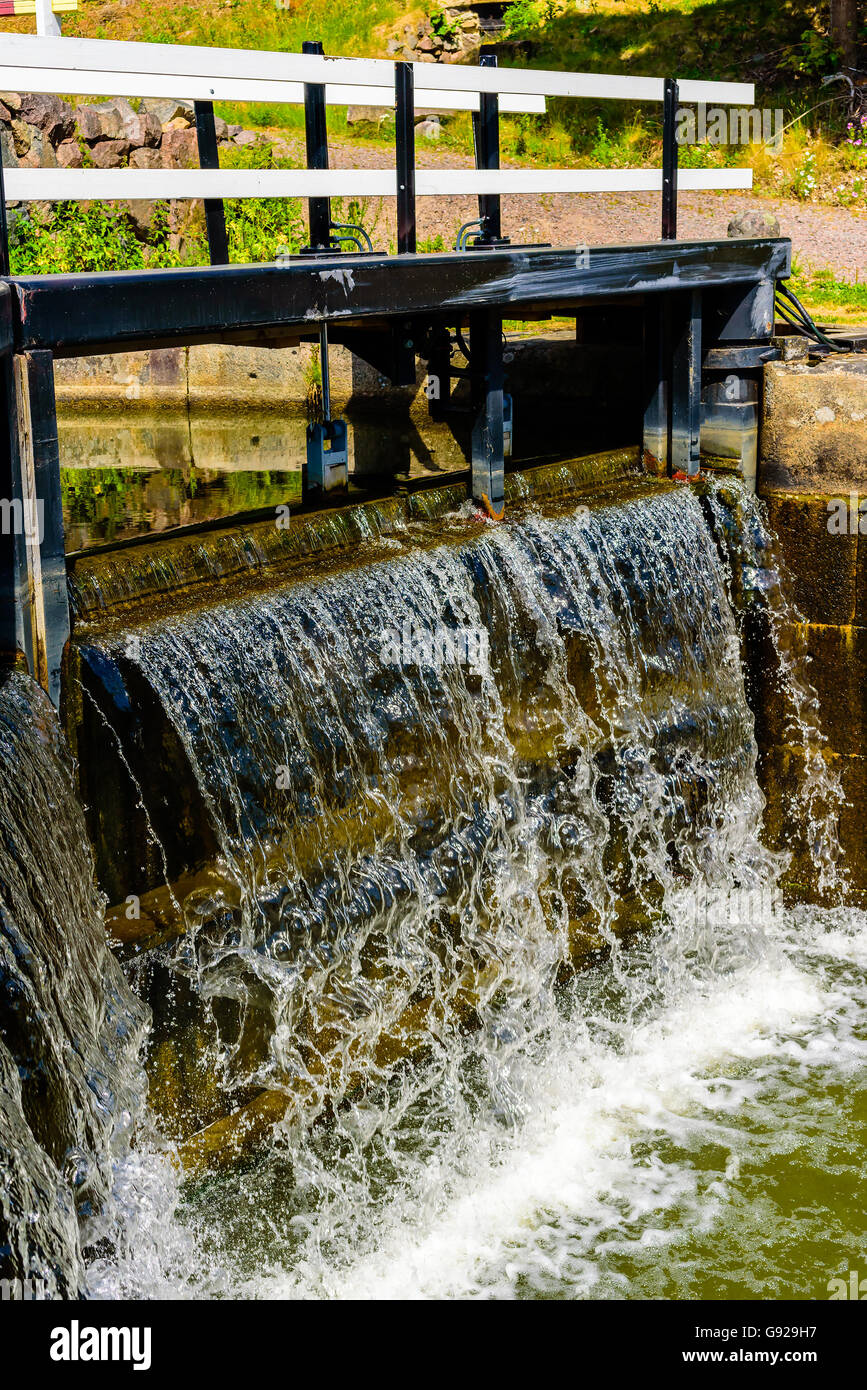 Overflow canal hi-res stock photography and images - Alamy