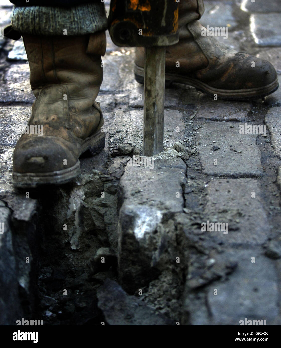 Royal Mile Cobblestone Cleaning Stock Photo - Alamy