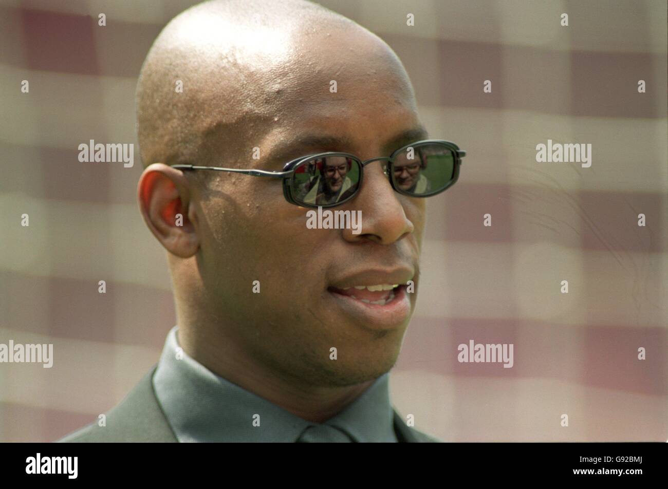 Newcastle arsenal fa cup final hi-res stock photography and images - Alamy