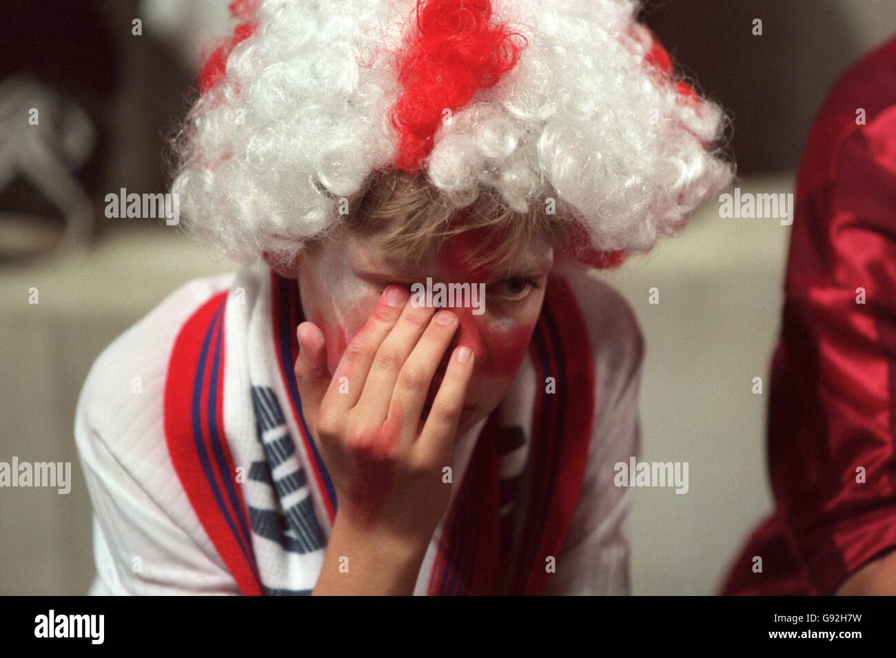 Sad england fan hi-res stock photography and images - Alamy