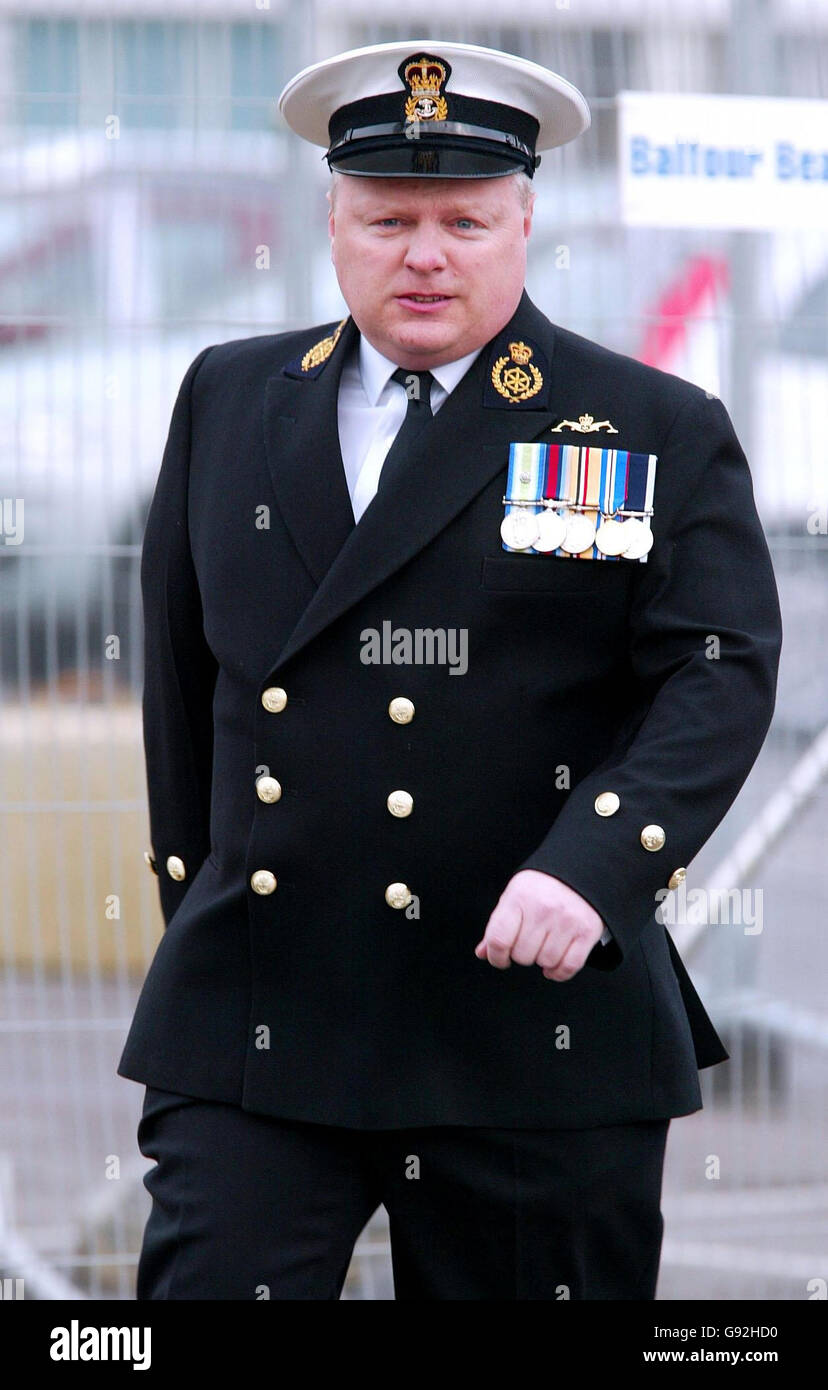 Former royal navy captain hi-res stock photography and images - Alamy