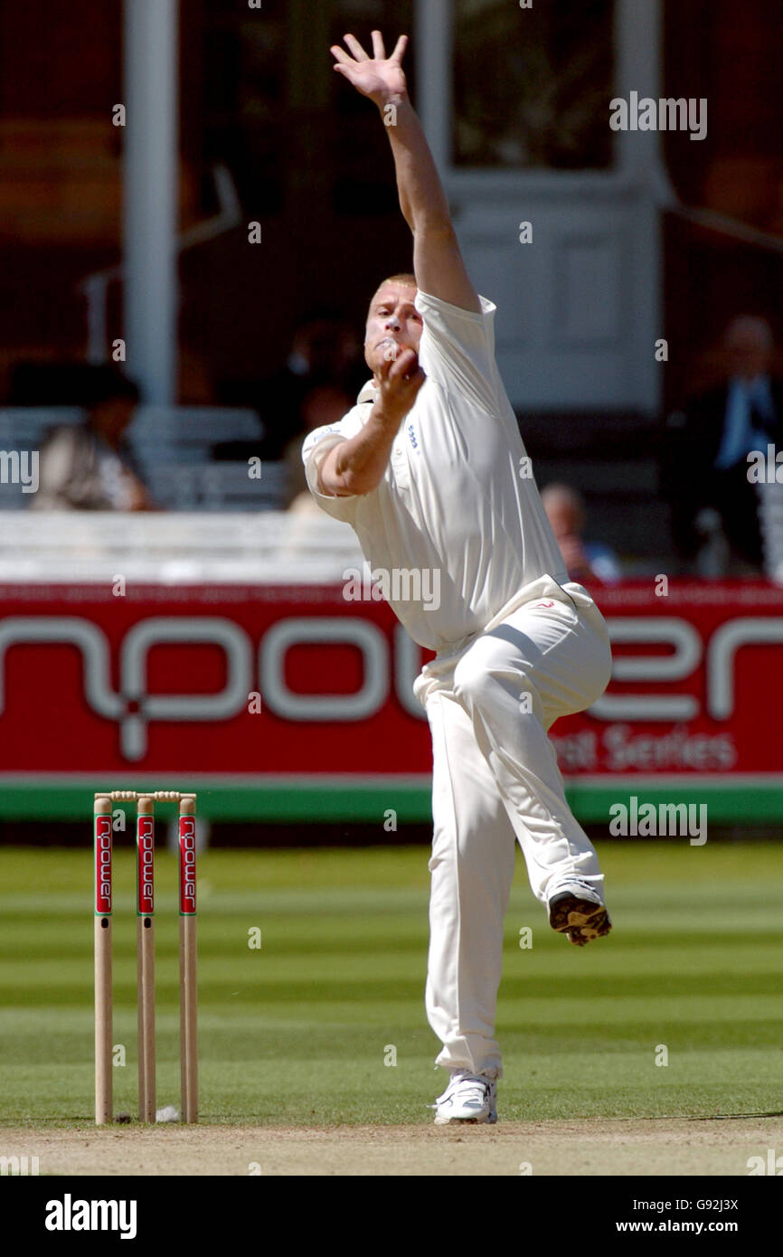Cricket - npower First Test - England v Bangladesh - Day Three - Lord's ...