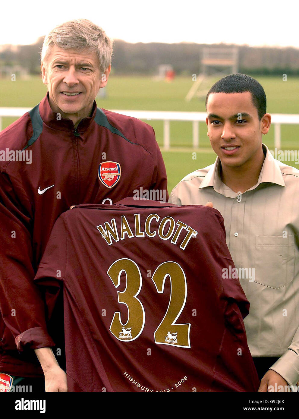 Theo walcott arsenal 2006 hi-res stock photography and images - Alamy