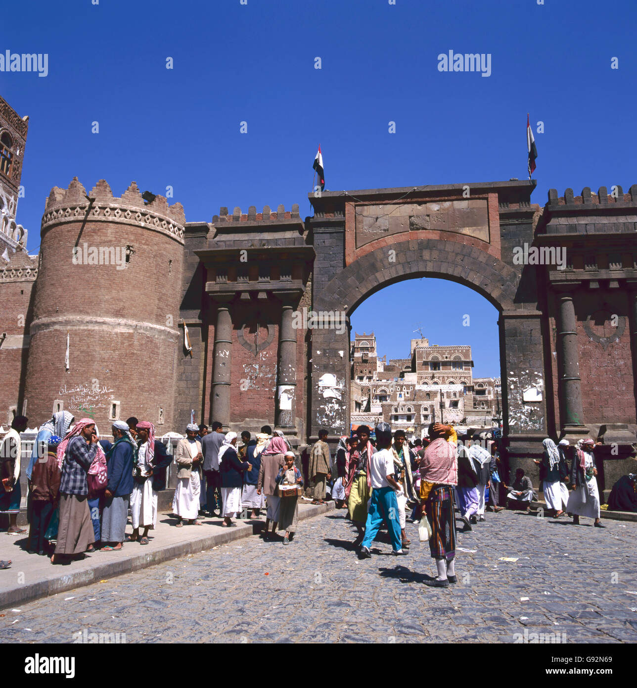Yemen gate hi-res stock photography and images - Alamy