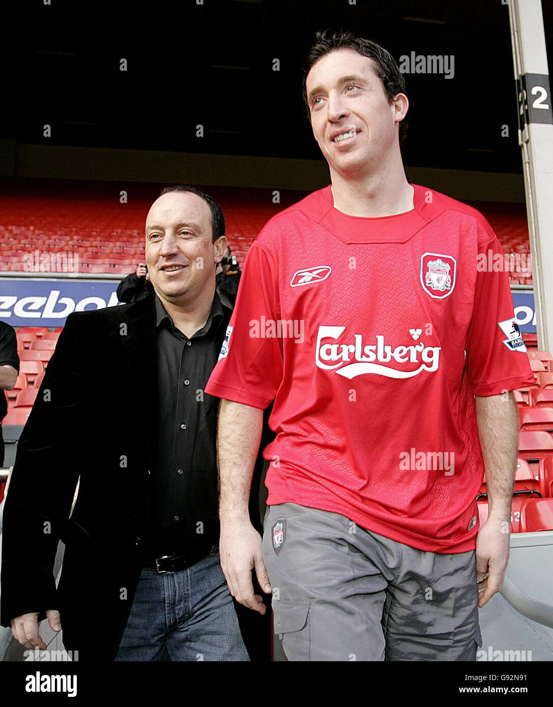 Liverpools new signing robbie fowler r photo call anfield hi-res stock ...