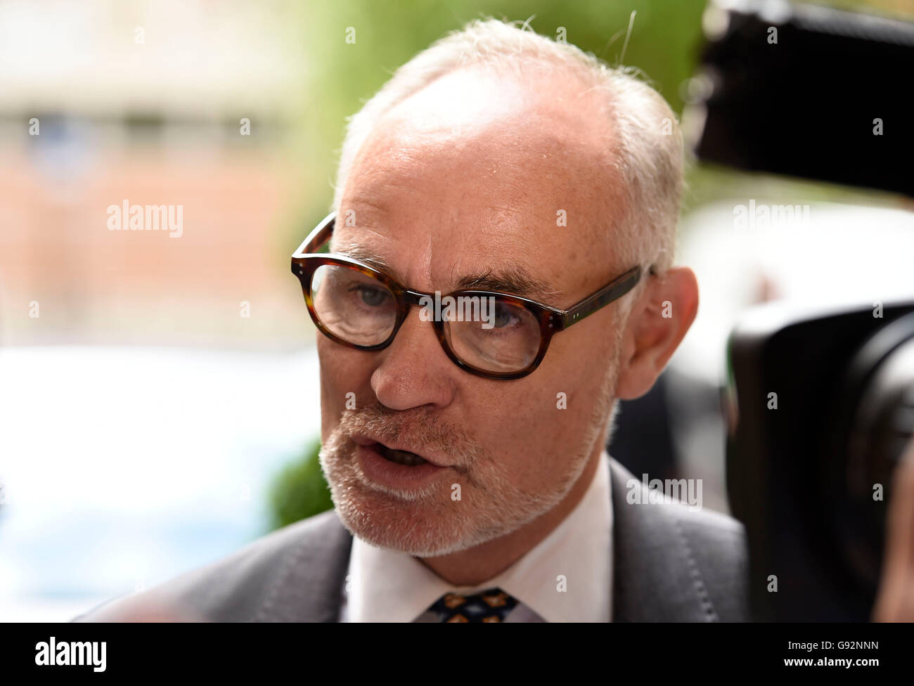 Crispin Blunt MP arrives at St Ermin's Hotel in London where Boris ...
