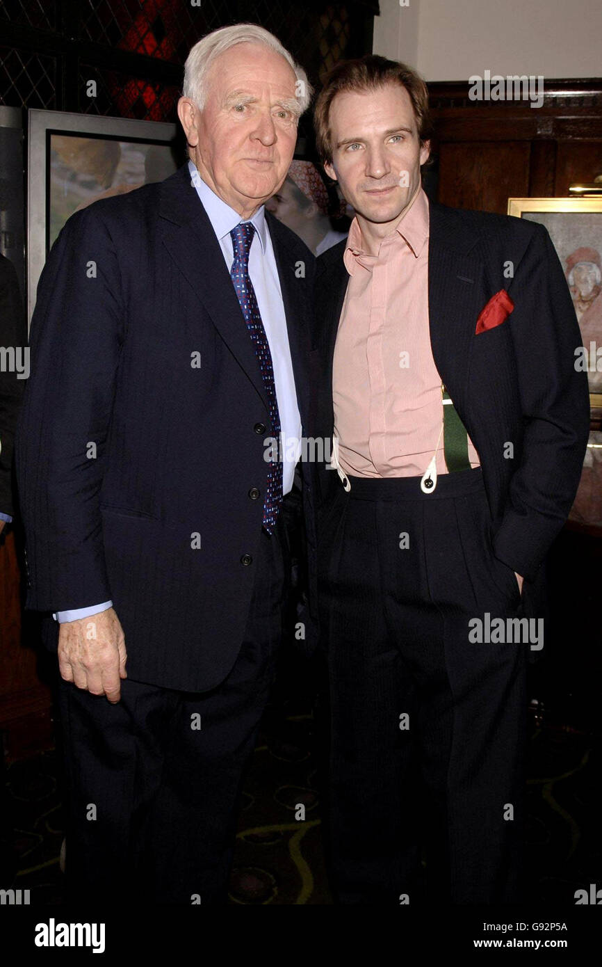 John richardson actor hi-res stock photography and images - Alamy