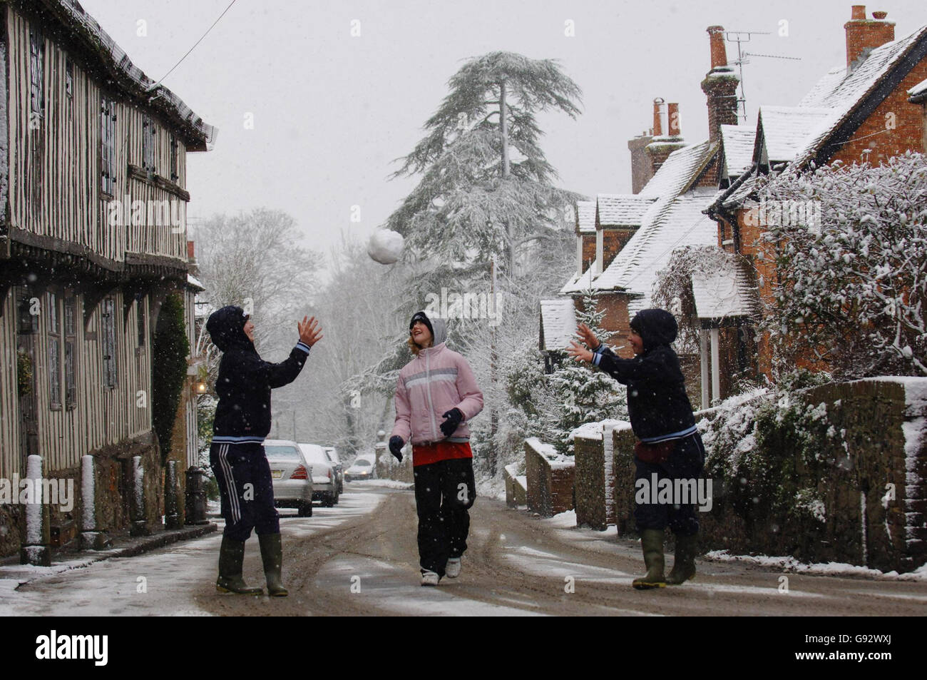 Fiona hanson hi-res stock photography and images - Alamy