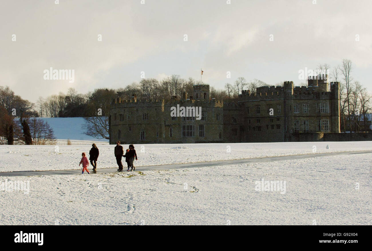 Snowscape at Leeds Castle in Kent on Monday December 27, 2005. See PA ...