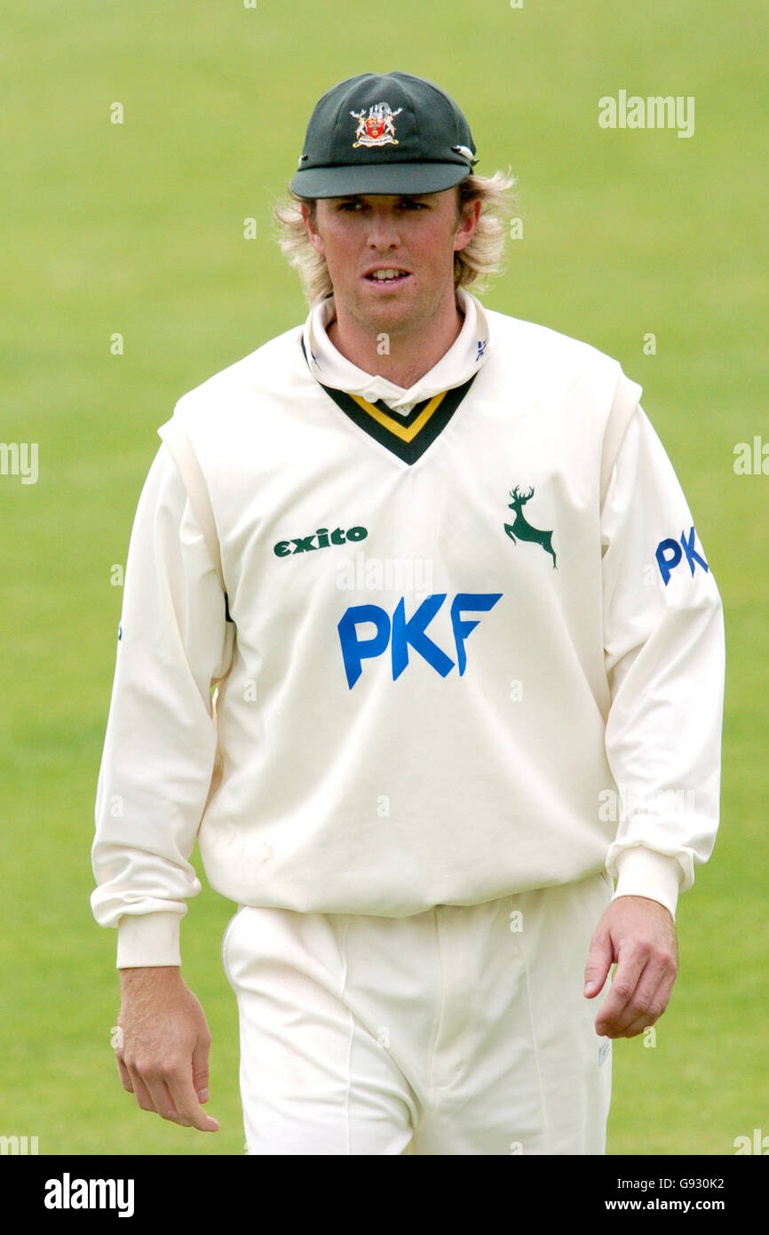 Cricket stock graeme swann hi-res stock photography and images - Alamy