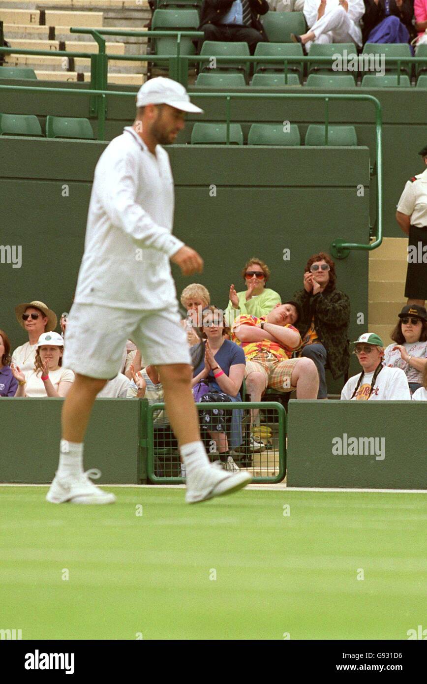 Andre agassi v alex calatrava hi-res stock photography and images - Alamy
