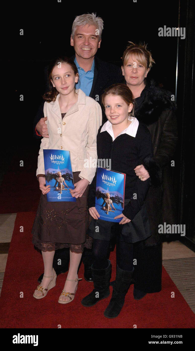 Ruby schofield and molly schofield hi-res stock photography and images ...