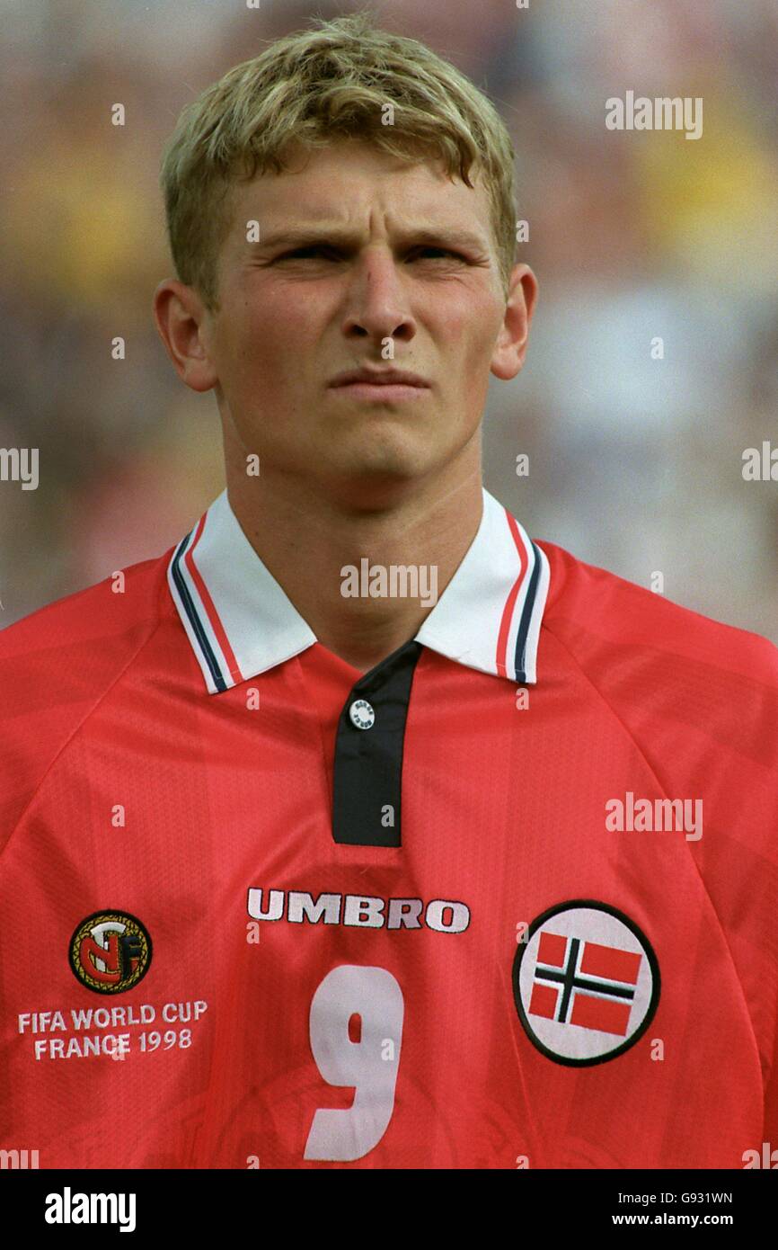 Soccer - World Cup France 98 - Group A - Scotland v Norway. Norway's ...