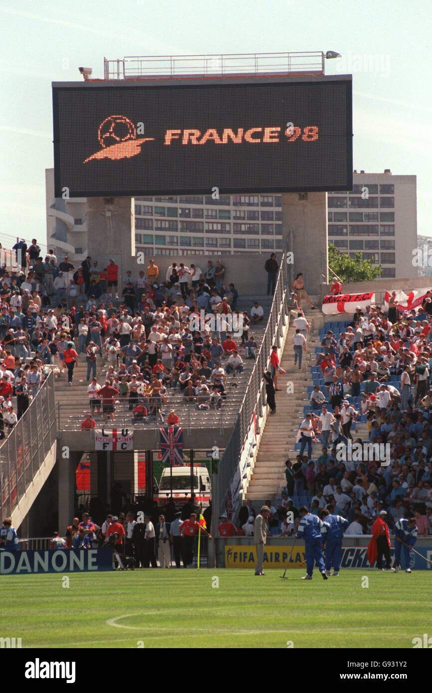 Scotland fans france 98 hi-res stock photography and images - Alamy