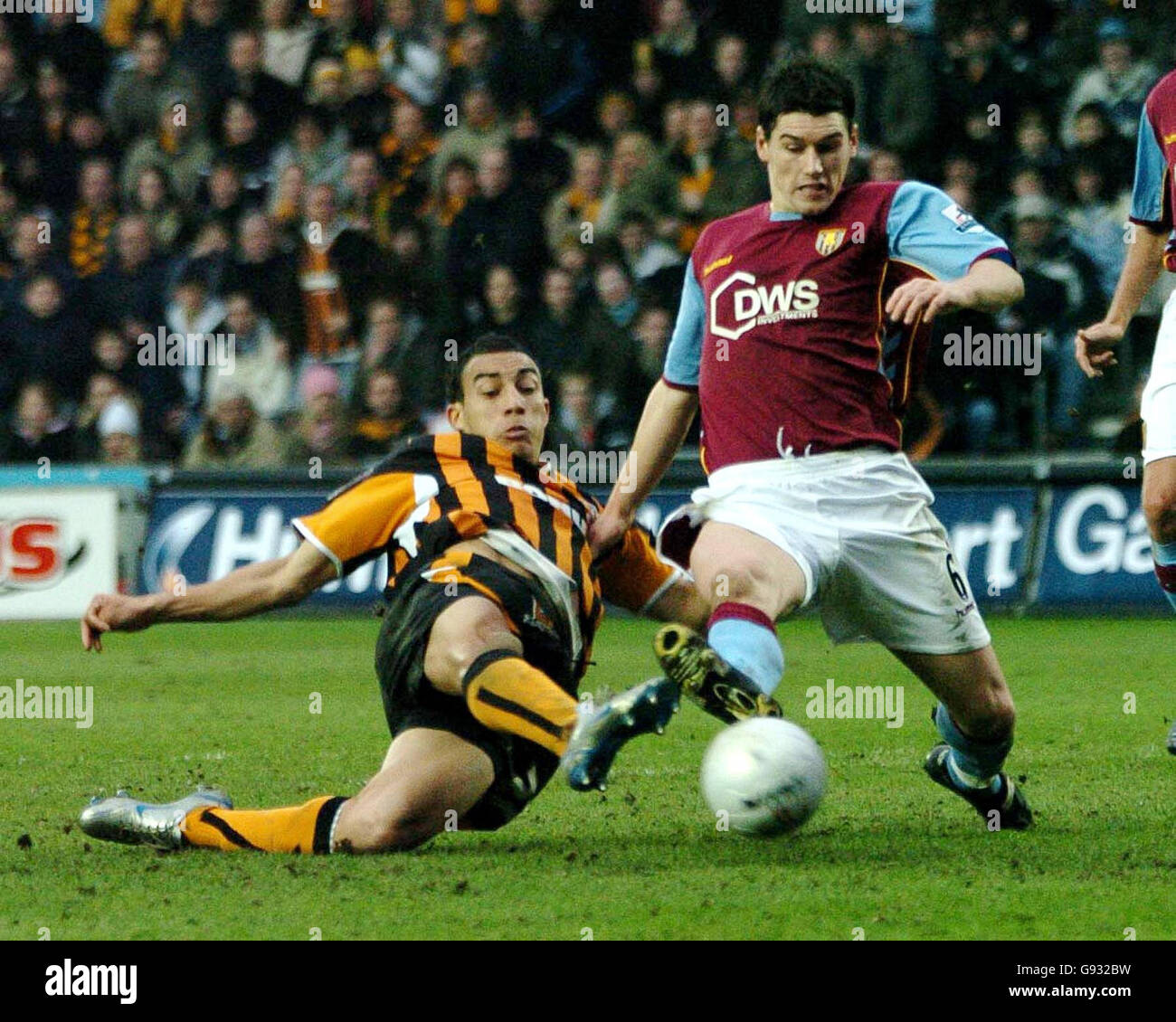 Aston villas gareth barry shoots hi-res stock photography and images ...