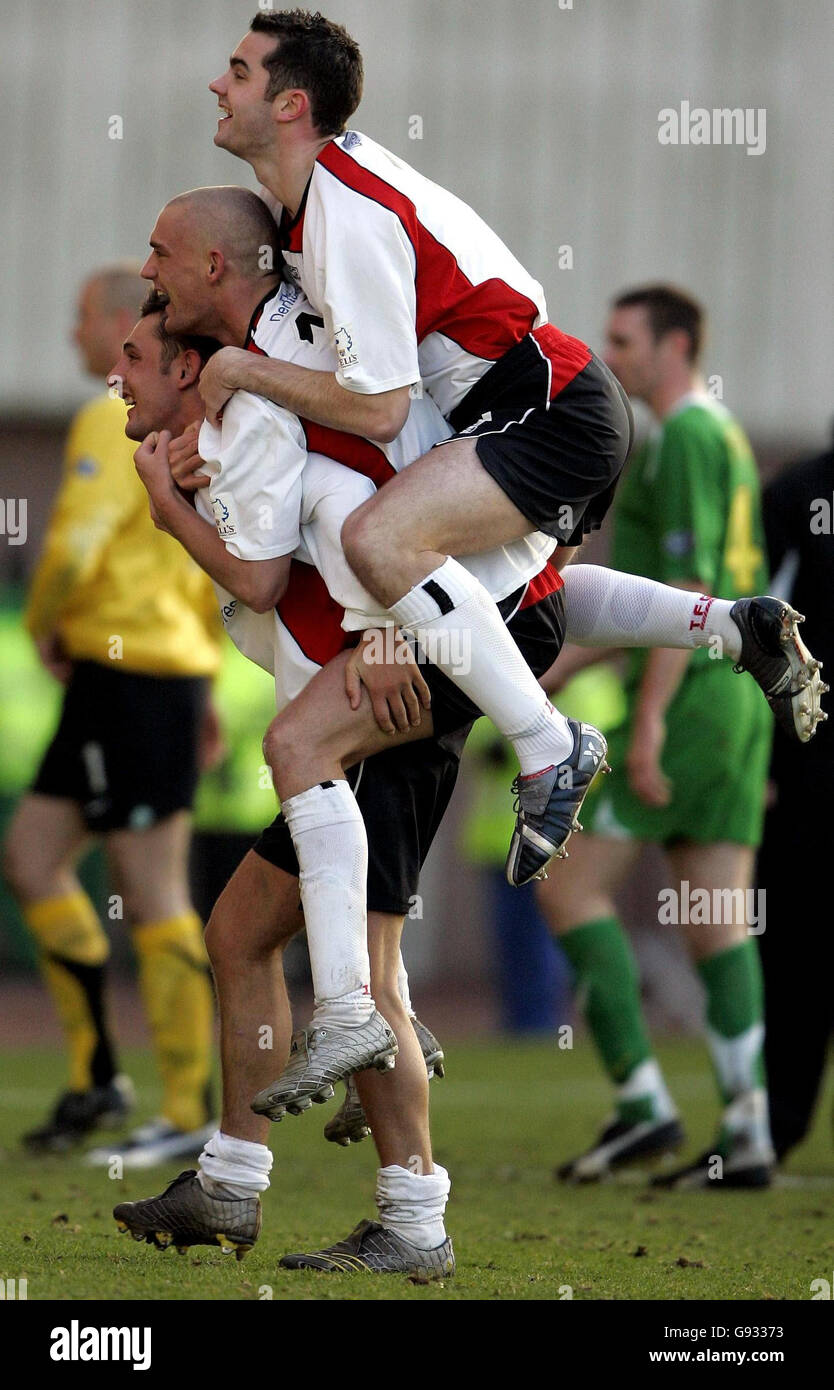 Clyde players (from L-R) Alex Williams, Thomas Brighton and Gary ...