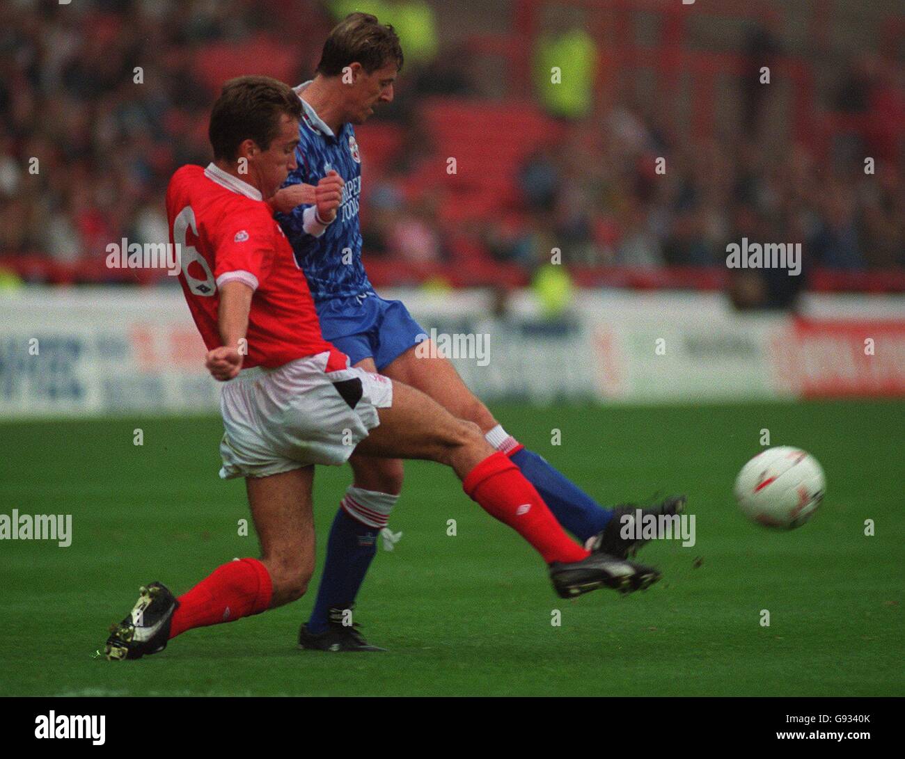 ENGLISH SOCCER. MATTHEW LE TISSIER (SOUTHAMPTON) DARREN WASSALL (FOREST ...