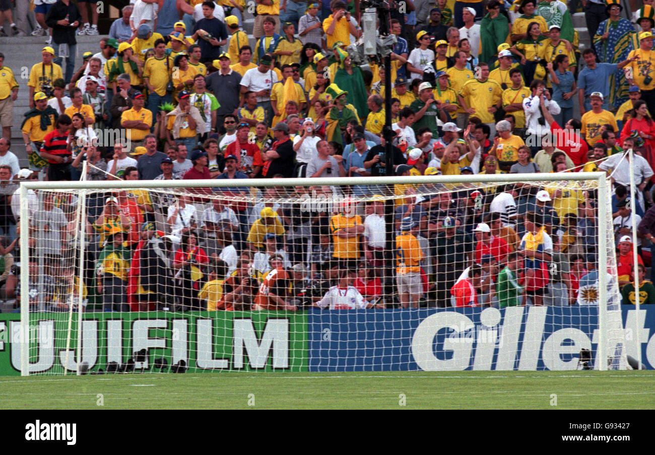 Soccer - World Cup France 98 - Semi Final - Brazil v Holland Stock ...