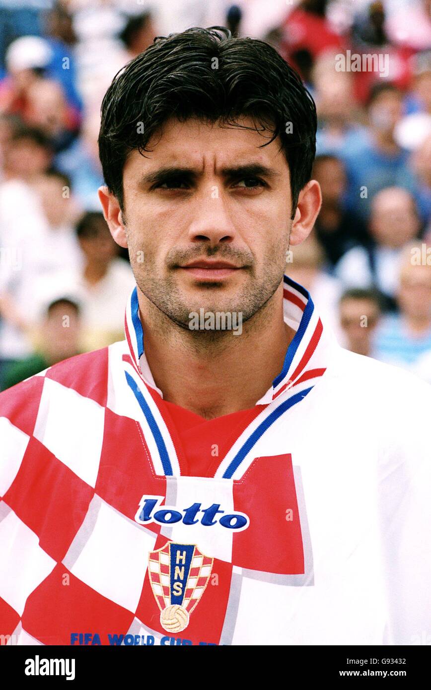 Soccer - World Cup France 98 - Group H - Argentina v Croatia. Zoran ...