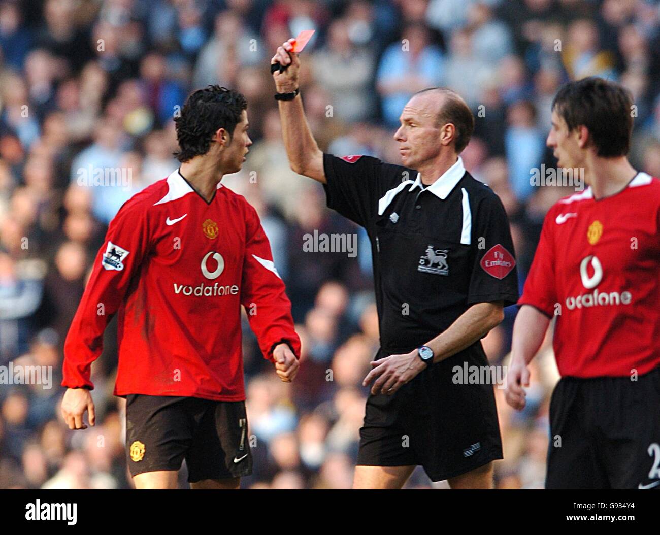 Manchester United's Cristiano Ronaldo is sent off by referee Steve ...