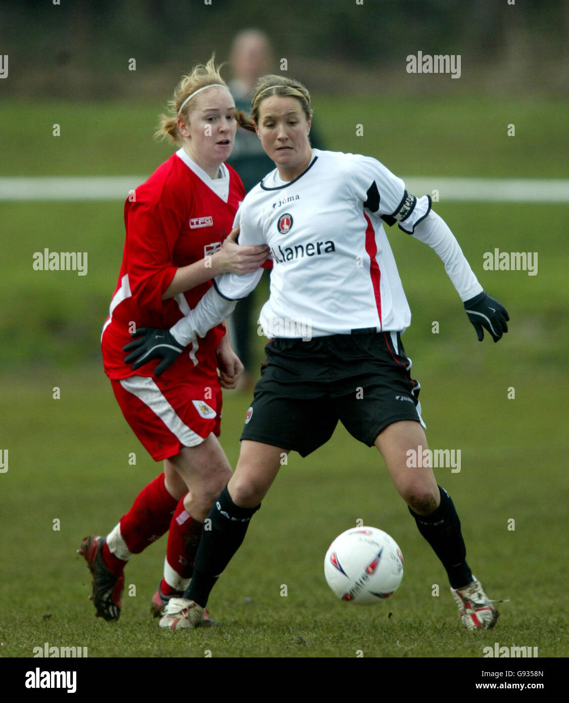 Charlton athletics captain casey stoney hi-res stock photography and ...