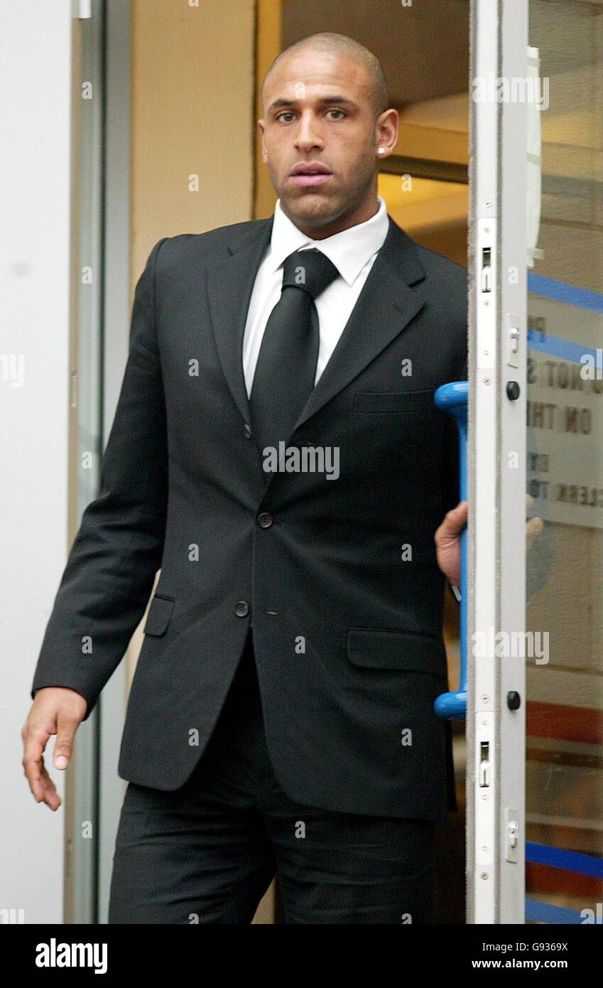 Who plays for burnley hi-res stock photography and images - Alamy