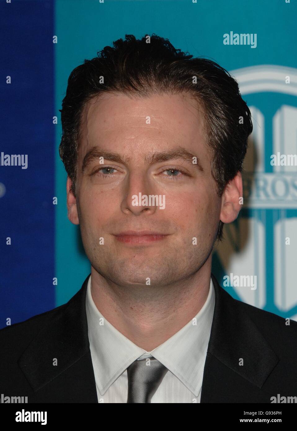 Justin Kirk arrives at the InStyle / Warner Bros. party following the ...