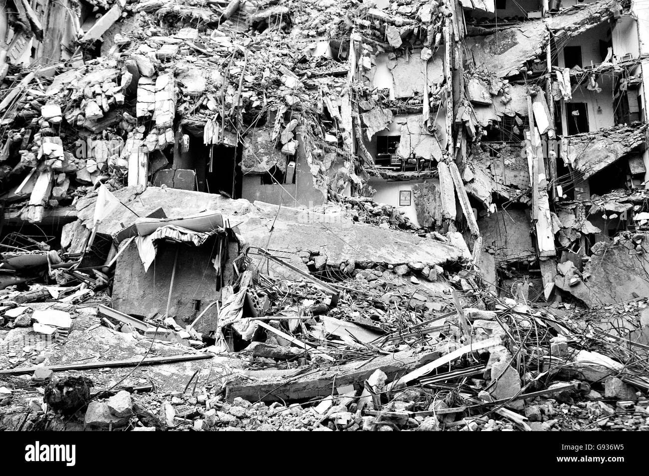 Bombed out city hi-res stock photography and images - Alamy