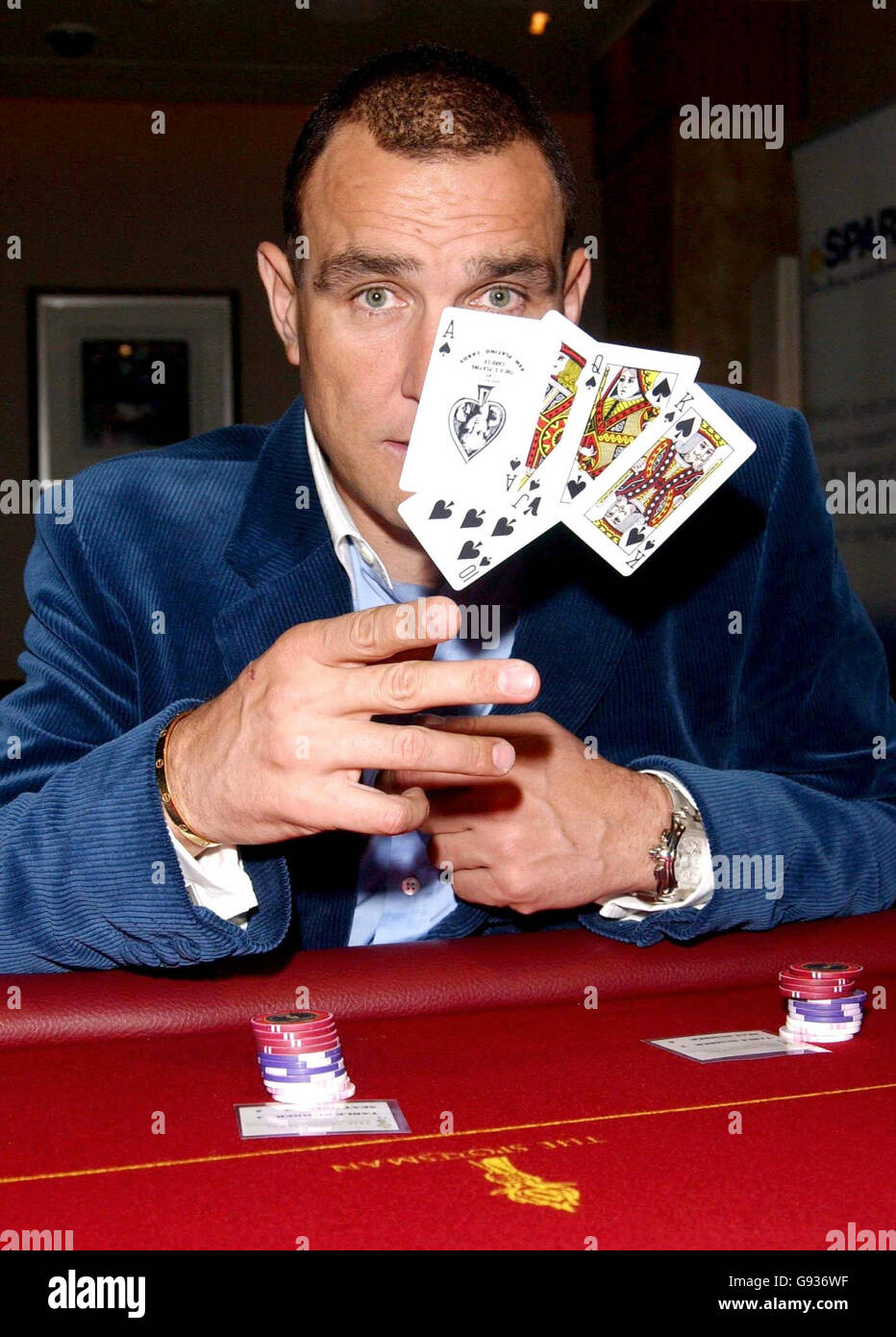 Footballer turned actor vinnie jones hi-res stock photography and ...