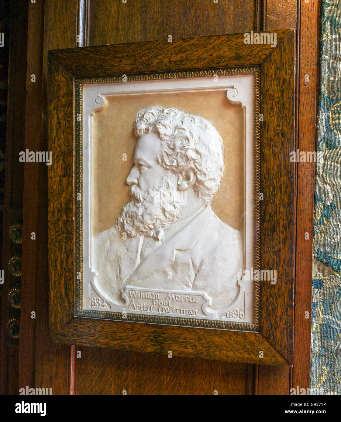 William morris interior hi-res stock photography and images - Alamy