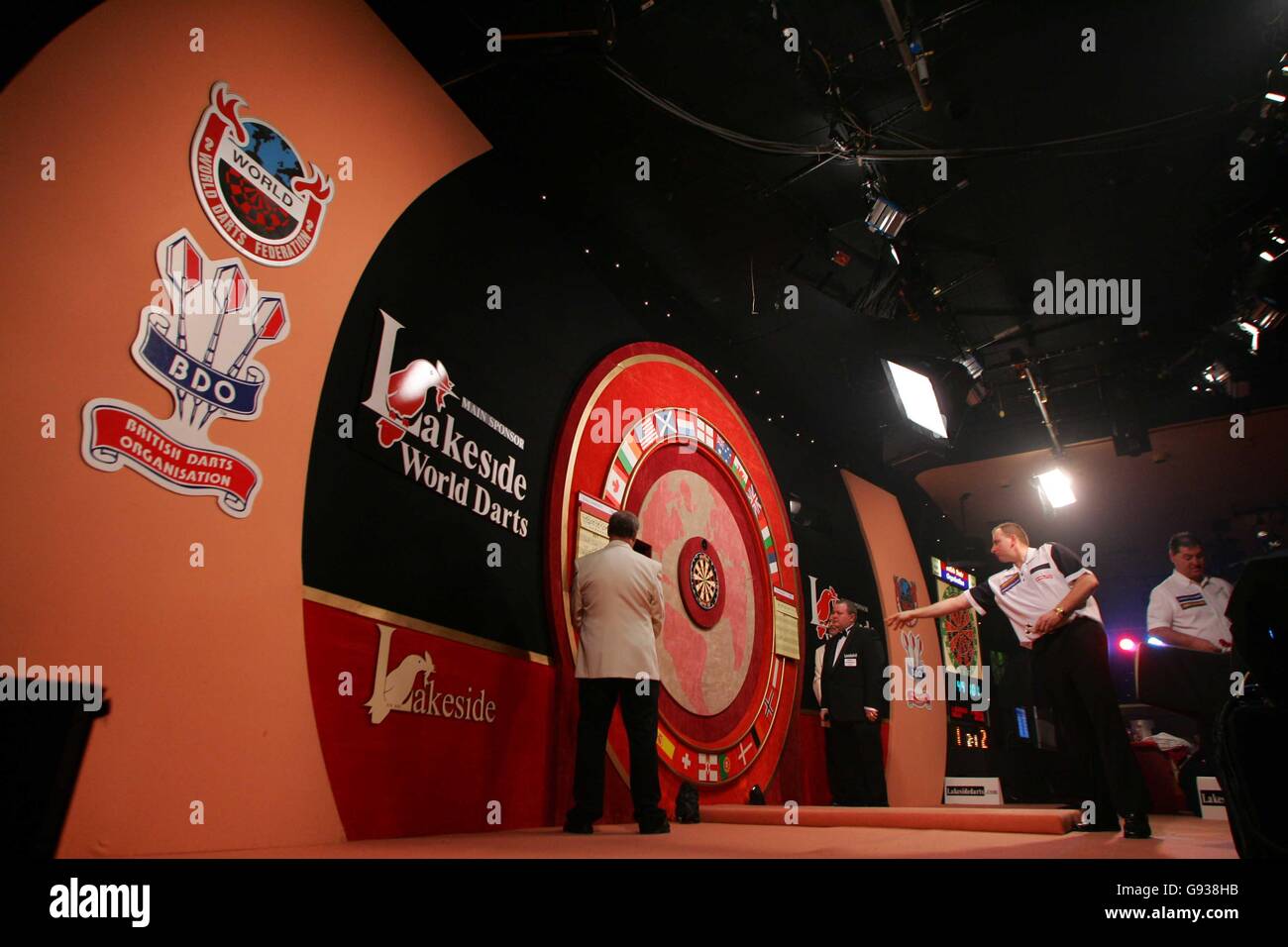Darts - Lakeside BDO World Professional Championship 2006 - Paul ...