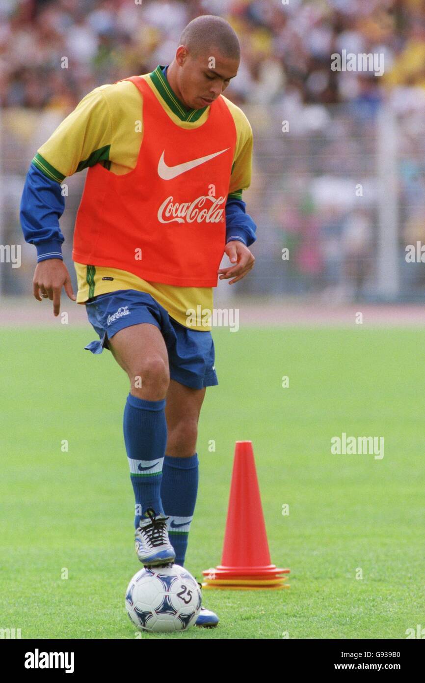 Soccer - World Cup France 98 - Final - Brazil v France - Brazil ...