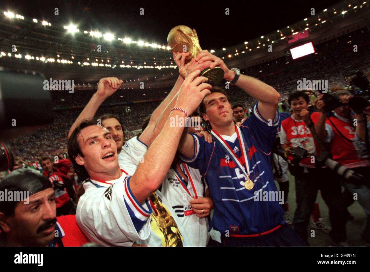 Soccer - World Cup France 98 - Final - Brazil v France Stock Photo - Alamy