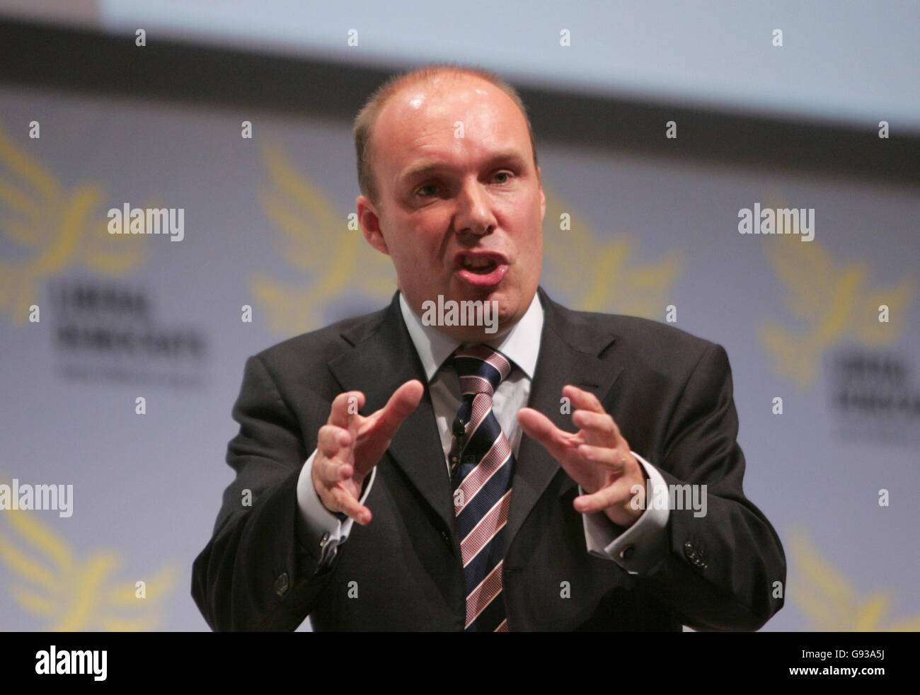 Liberal democrat home affairs spokesman mark oaten hi-res stock ...
