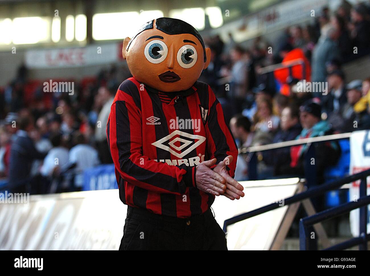 Frank sidebottom hi-res stock photography and images - Alamy
