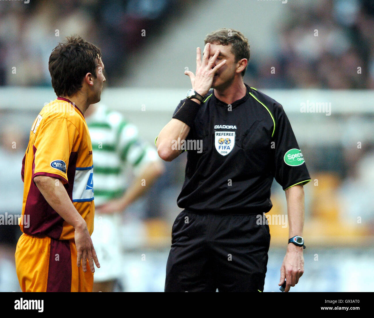 Referee Charlie Richmond demonstrates why he was not happy with a ...