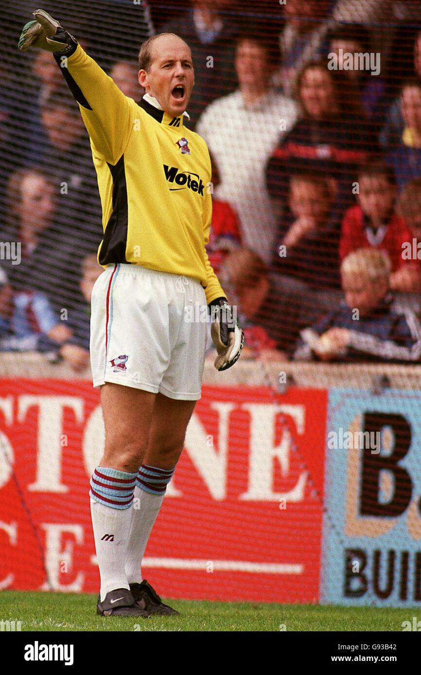 Salesedit football full length hi-res stock photography and images - Alamy